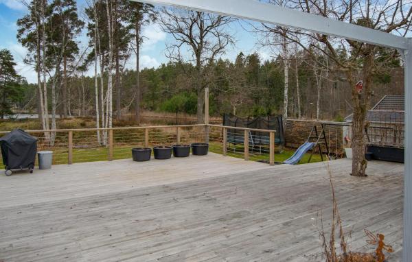 Stunning Home In Värmdö With Sauna - Vaxholm