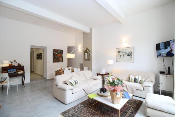 T3 Appartement Hypercentre Proche Commerce- Parking - 2 Chambres Wifi Gratuit - Festival d'Avignon