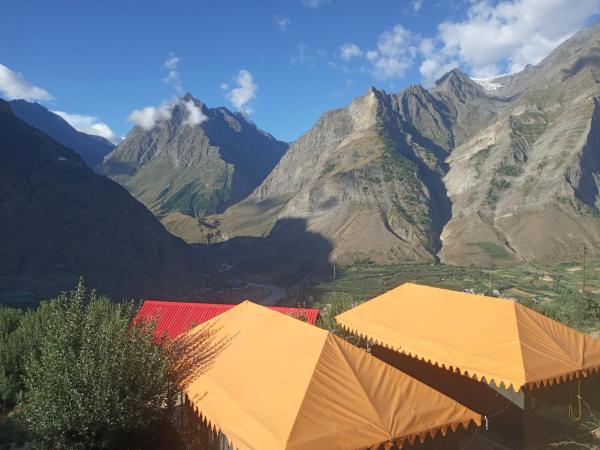 Apple Lodge Sumnam - Lahaul And Spiti