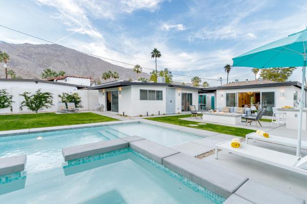 The Retreat On Mesquite - 5br Perfect Group Getaway - Palm Springs, CA