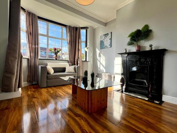 Jevingtons House Peaceful 3 Bed Home Ideal For Groups Contractors Weekend Get Aways Free Parking Garden And Wifi - Greenwich