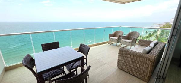 Hermoso Apartamento Frente Al Mar, 4 Habitaciones - Apto 801 - Córdoba (Colombia)