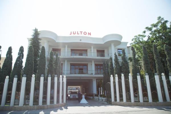 Julton Events Hotel - Vorë