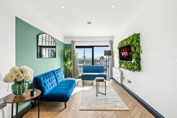 Western Seaview Terrace - Central - Contractors - 호베