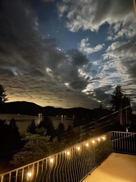 Ocean And Mountain View Home - Sunshine Coast Regional District, BC, Canada