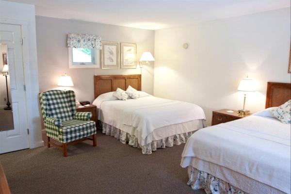 Bright Four-person Room In A Bed And Breakfast Near Penobscot Bay, Maine - Camden, ME