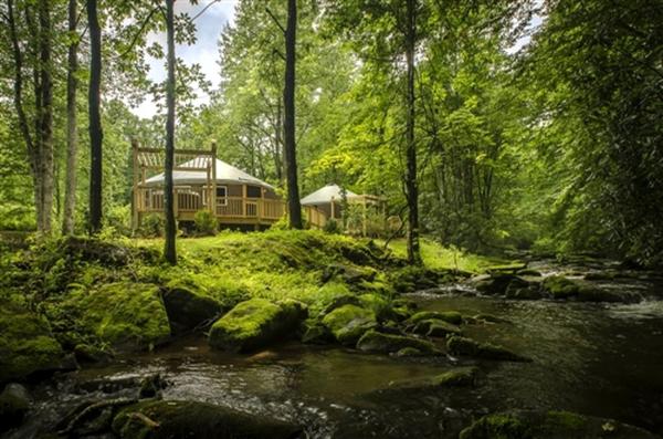 Heavenly Yurt With Modern Interior In Topton, North Carolina - Caroline du Nord