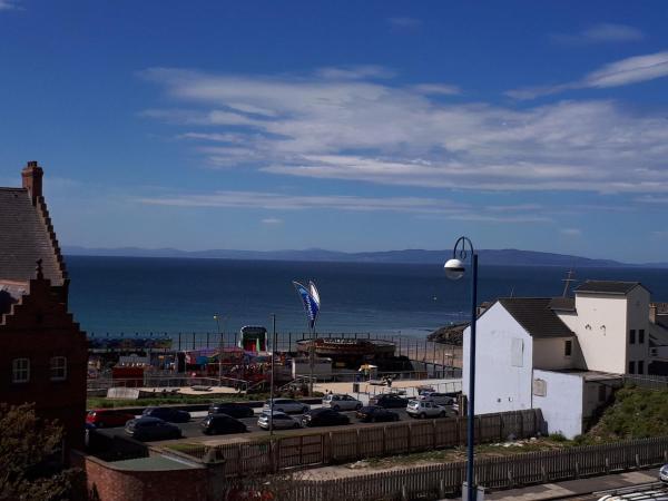 Peninsula Penthouse Apartment Portrush Town Centre - Portstewart
