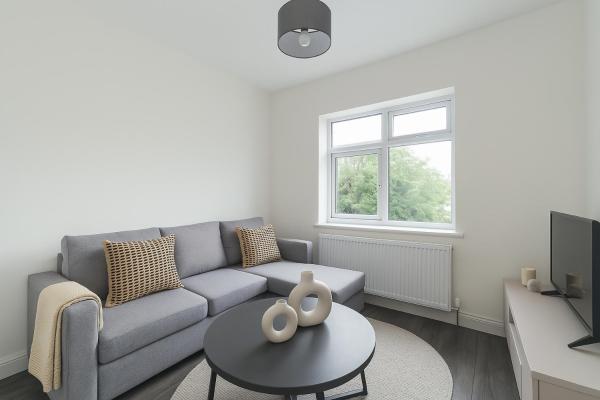 Amazing Flat Near Golders Green - Great Transport Links - Enfield