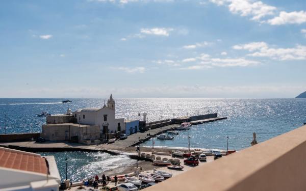 Marina Palace Apartments & Terrace - Lipari