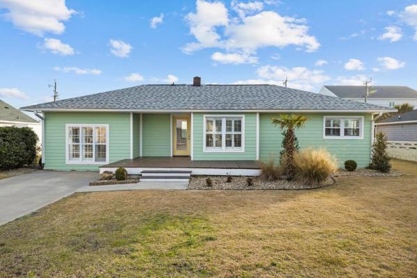 Salt Life Home - Atlantic Beach, NC