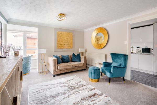 Elegant Apartment With Harbour Views - Sunderland