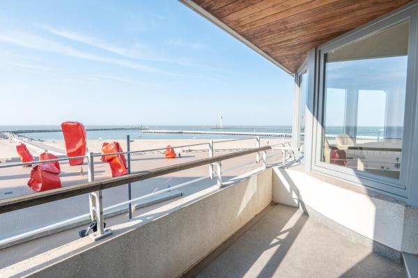 Wonderful 3br Apartment With Sublime Seaviews - Bredene