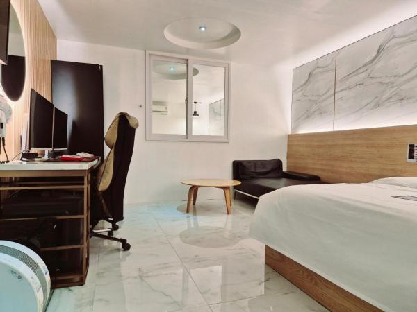 S Hotel - Bucheon-si