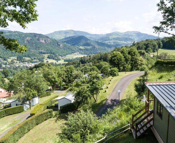 Camping La Pommeraie - Cantal