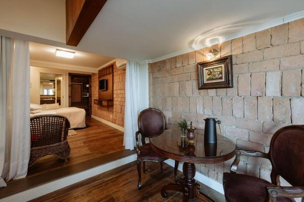 Refúgio Vale 02 - Suíte Rústica, Ideal Para Casal - Canela