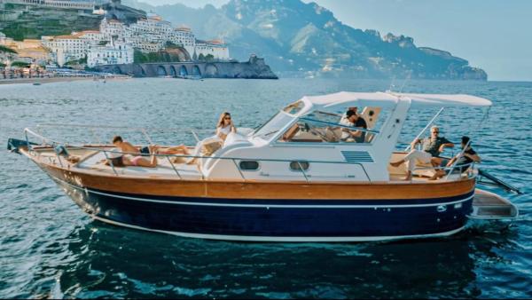 Air Of Sea On Boat - Cetara