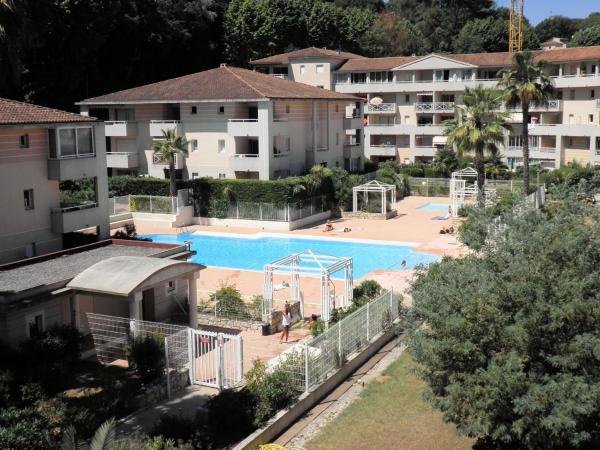 Appartement Charmant à Cagnes-sur-mer - 38 M² - Piscine - Saint Paul de Vence