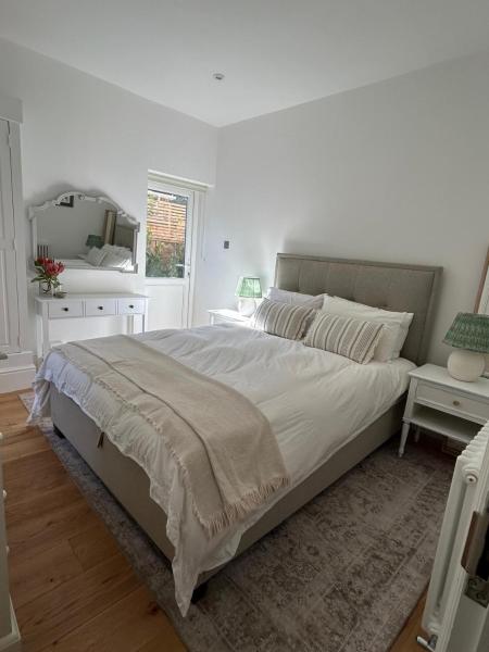 Aeolian House - Dorking
