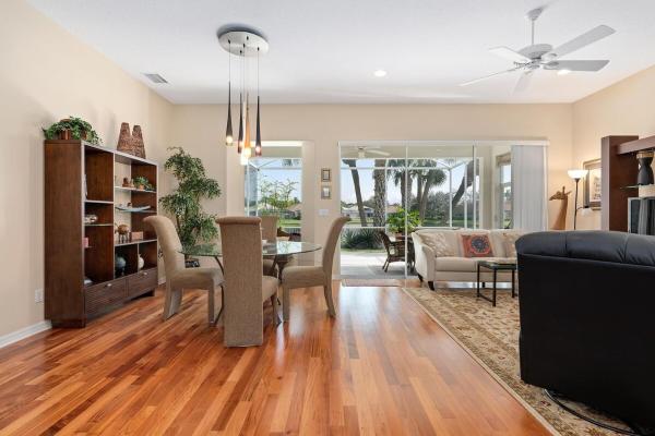 Tranquil 2br Lakefront Home In Palmer Ranch - Marina Sunrise - Venice, FL