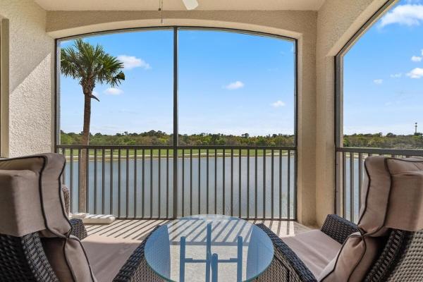 Lakefront 2 Br Condo In Lakewood National Golf Club - Pearl In The Rough - Lakewood Ranch, FL