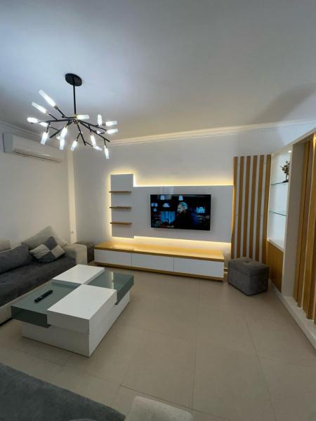 Elby Apartment ,Airport Pick Up Drop Off - Berat