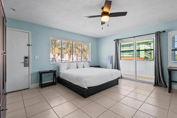 Oceanfront Inn Room #1 - Partial Ocean View King Bed - Fort Pierce, FL