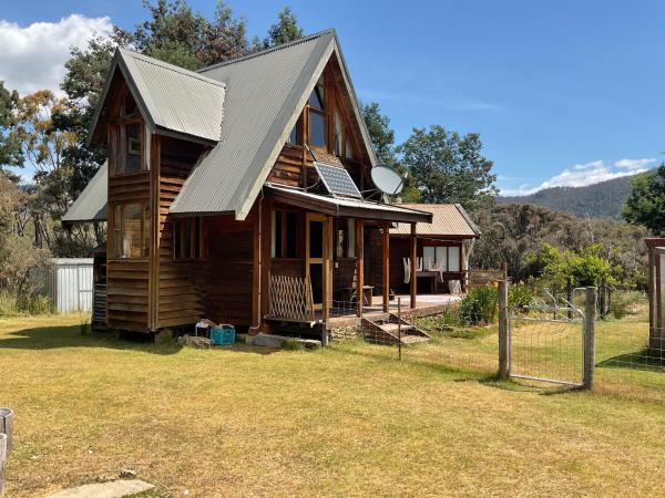 Secret Forest Cabin - Deloraine
