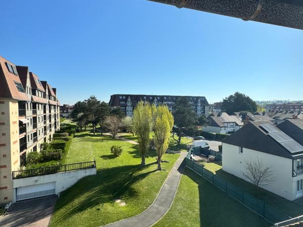**Charmant T2 à 200m De La Plage Avec Balcon Et Parking Privé à Villers-sur-mer** - Fr-1-712-80 - Blonville-sur-Mer