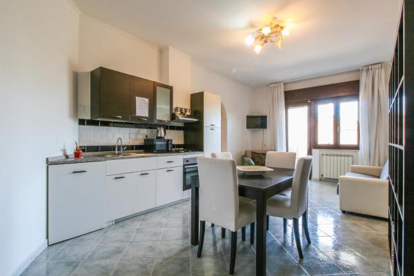 Spacious Family Apartment - Green & Near Airport - Self Check-in - Fiumicino