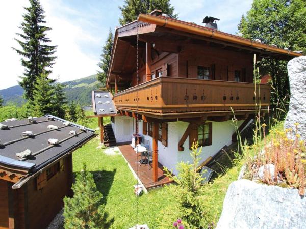 Chalet In Königsleiten Near Alpine Peaks - Gerlos