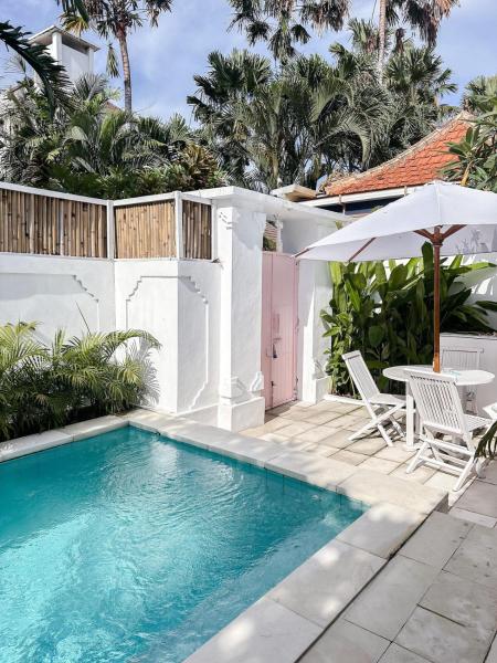 The Pink Door Villa - Denpasar