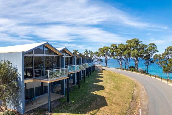 Lufra Beachside Hotel - Tasmania