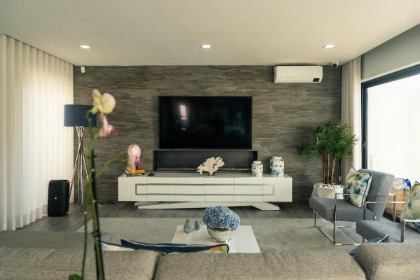 Vietnam House - Nine, Portugal