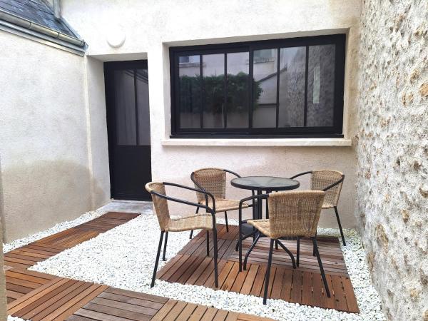 La Maisonnette Notre Dame - Terrasse Privative - Hypercentre - 50m Bords De Loire - 4 Personnes - Saran