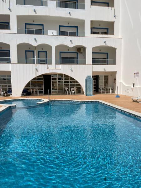 Studio Completo Para 2 Pessoas - Albufeira