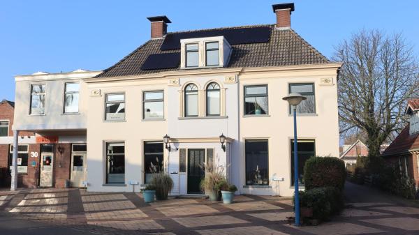 Luxe 5 Persoons Appartement In Noord Friesland. - Nes