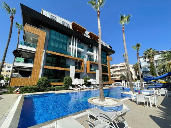 Sa Apartments! 2bd Flat 200m To The Beach - Tosmur