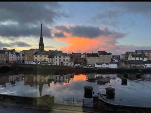 Stunning Refurbished 1 Bedroom, Harbour Apartment. - Ayr