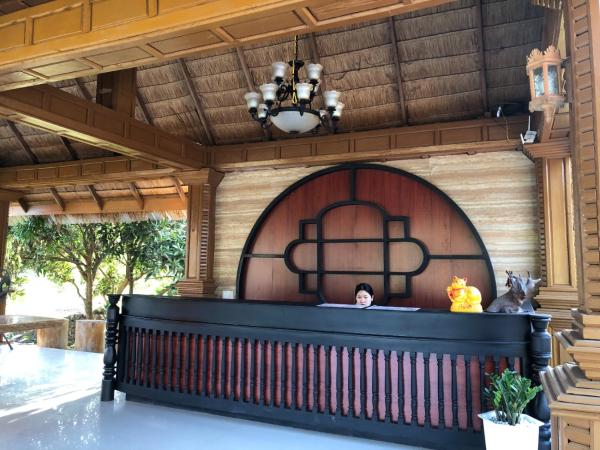 Romantic View Resort - Laos