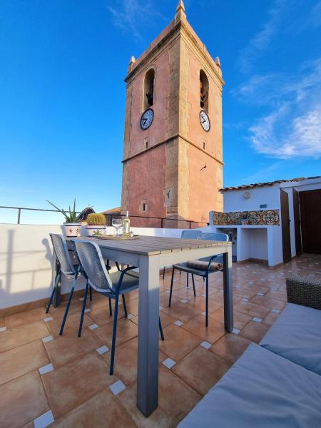 Plaza Iglesia Happyvila - Villajoyosa