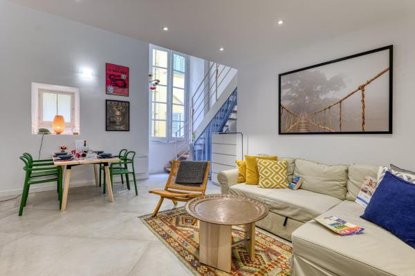 Two Levels Apt In Historical Building - Happy Rentals - Menton