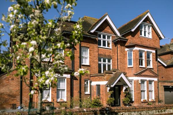 Seaside Hideout - Family Friendly Apartment - Eastbourne