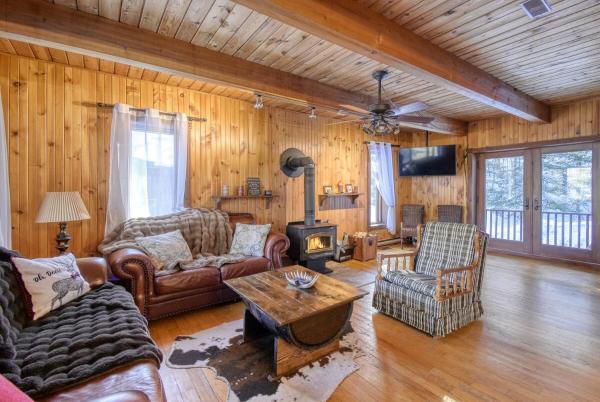 Le Bucheron Rustic Chalet - Sainte-Agathe-des-Monts