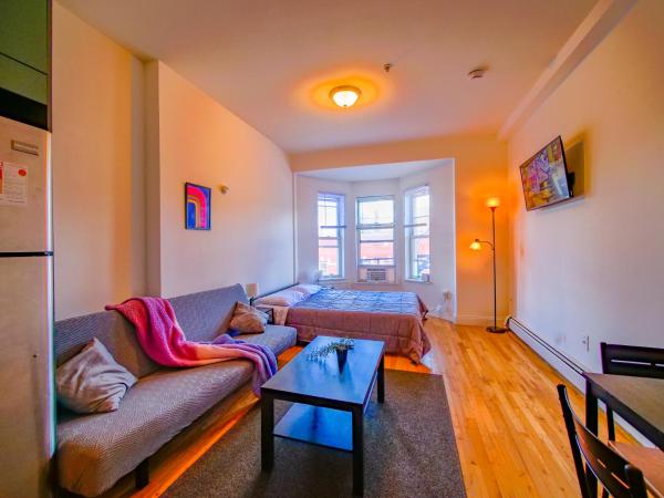 Deluxe Studio Minutes From Nyc! - Jackson Heights - Queens NY