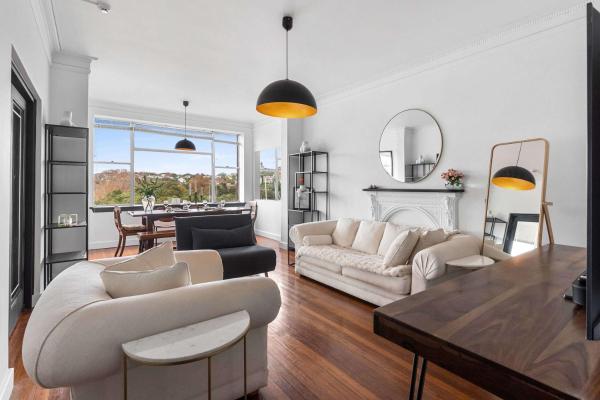 Stunning Waterfront Haven With Majestic Views - Surry Hills