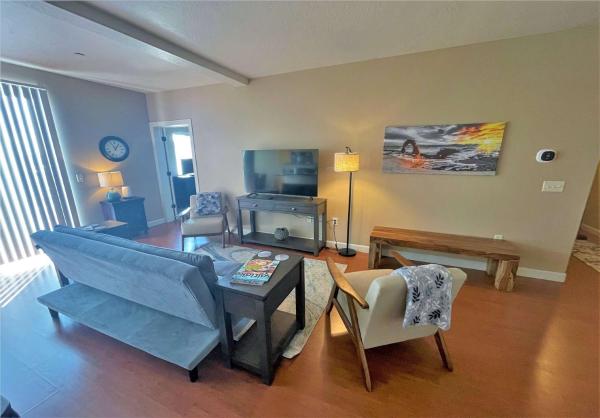 Deluxe Downtown Condo Close To Everything! - Salt Lake City, UT