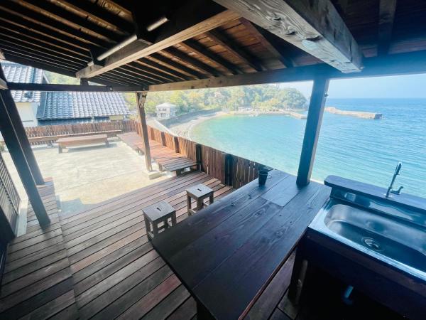 オーシャンフロントで夕日眺めながら海水浴とバーベキュー出来る1日1組の貸し切り絶景宿トリノウタ - 宿毛市