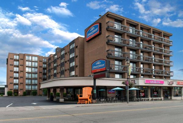 Howard Johnson Plaza By Wyndham By The Falls Niagara Falls - Welland