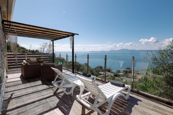 The Greystone Seaview House By Konnect - Kassiopi